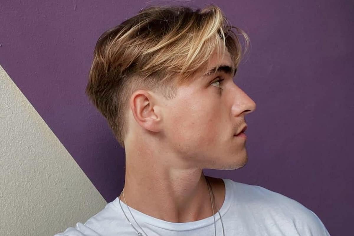 Middle Part Hairstyles For Men To Transform Your Look - The Guy Looks