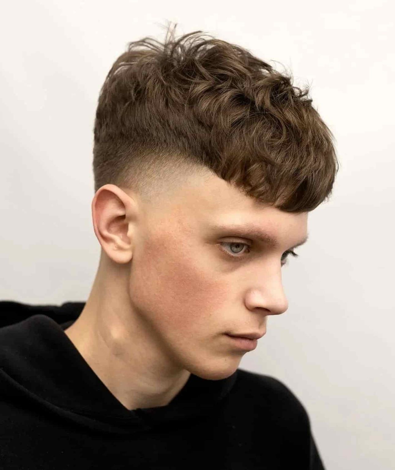 Hairstyles For Men With Big Foreheads For A Confident Look - The Guy Looks